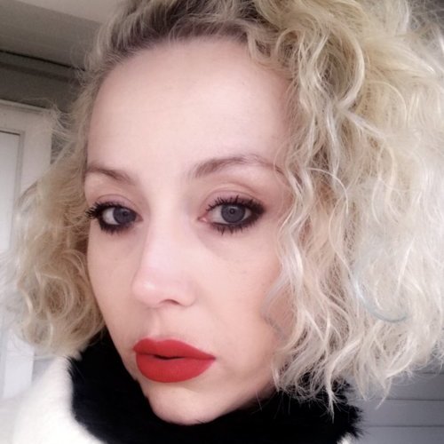 Minstepensjonist datt ned Steintrapp og brakk halebeinet og skambeinet ...