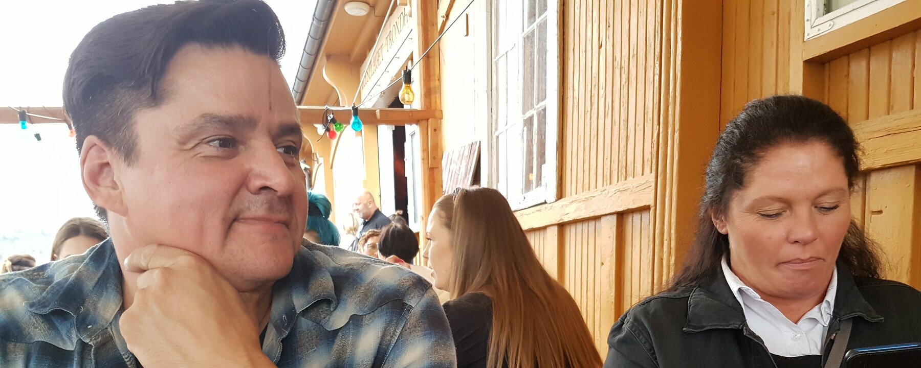 Penge gave til Brudeparet Berit Dahl Hansen og Michael E Holm, som ...