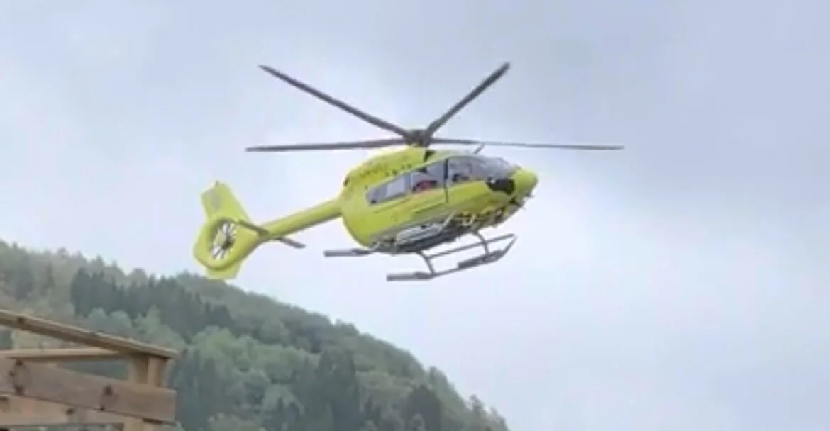 Luftambulansen redder liv der sekundende teller.og synes de skal ...