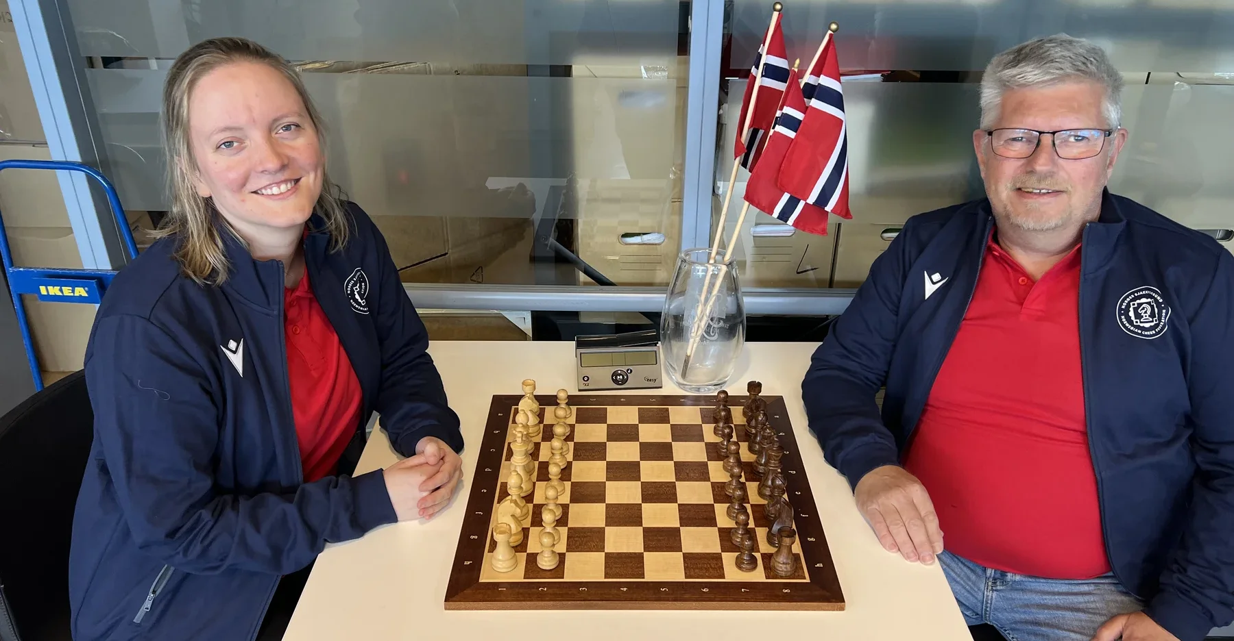 Støtt Ingrid og Torbjørn som skal delta under VM i sjakk for døve i Serbia! | Spleis fra SpareBank 1