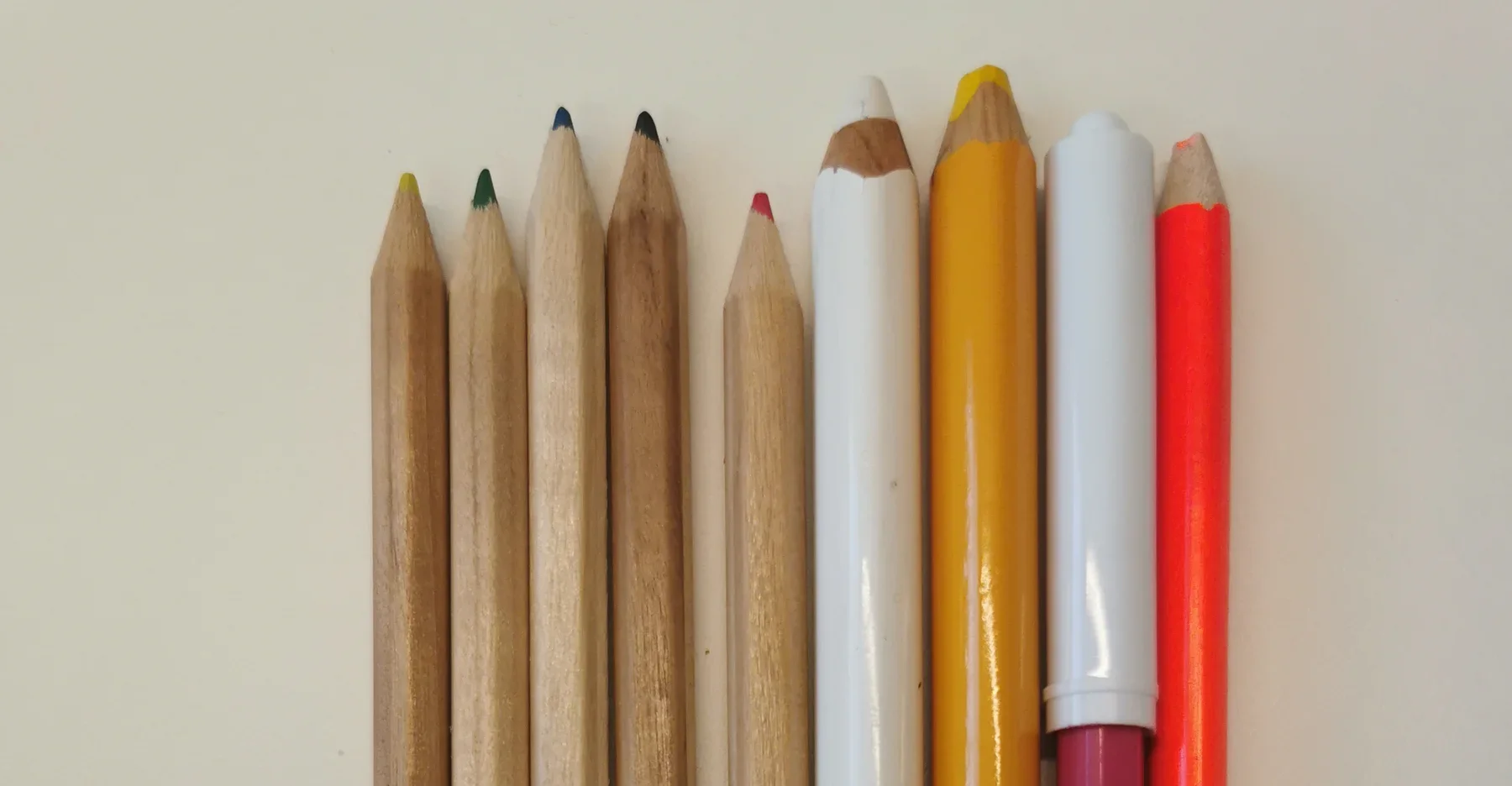 Tegnesaker og ark til Barneklinikken | Spleis fra SpareBank 1