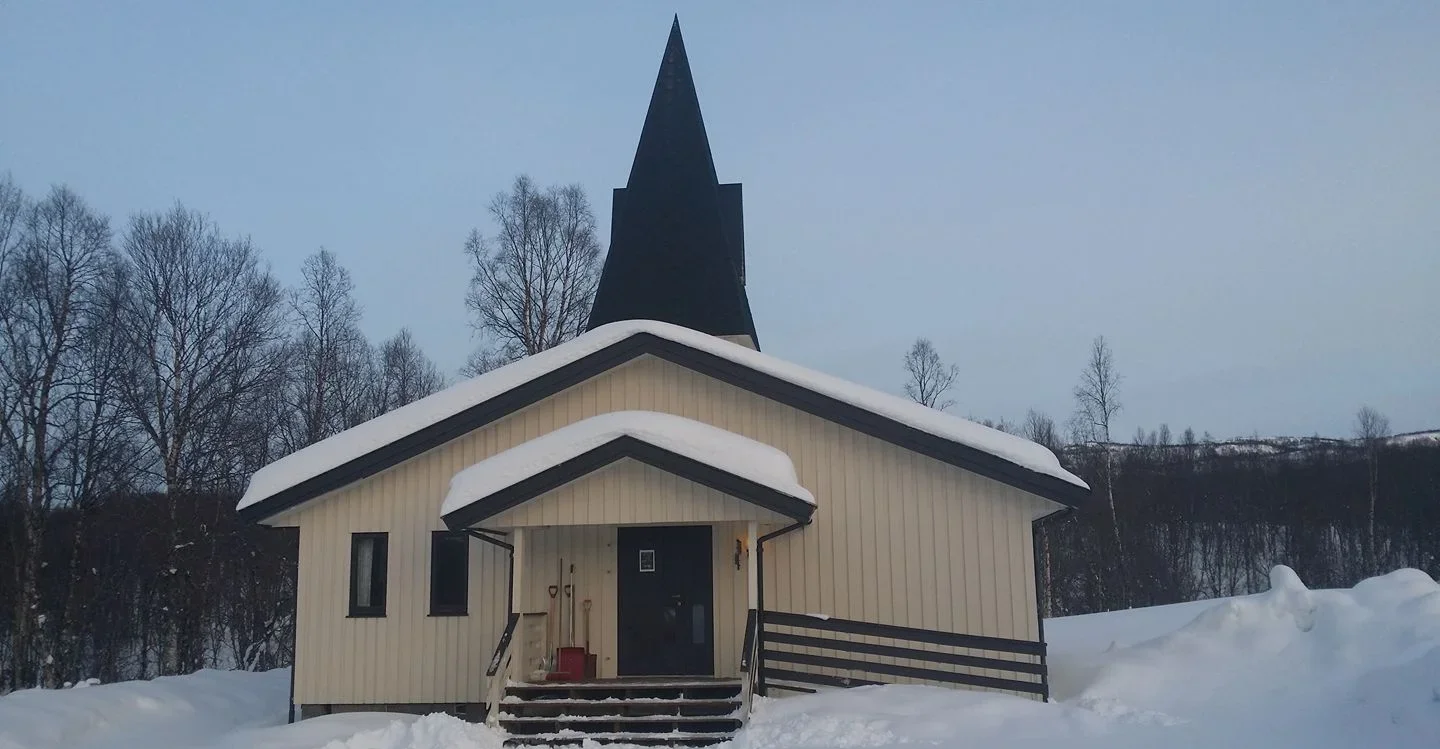Ta tak i taket på Reindalen kirke. Bygda trenger hjelp til å bevare ...